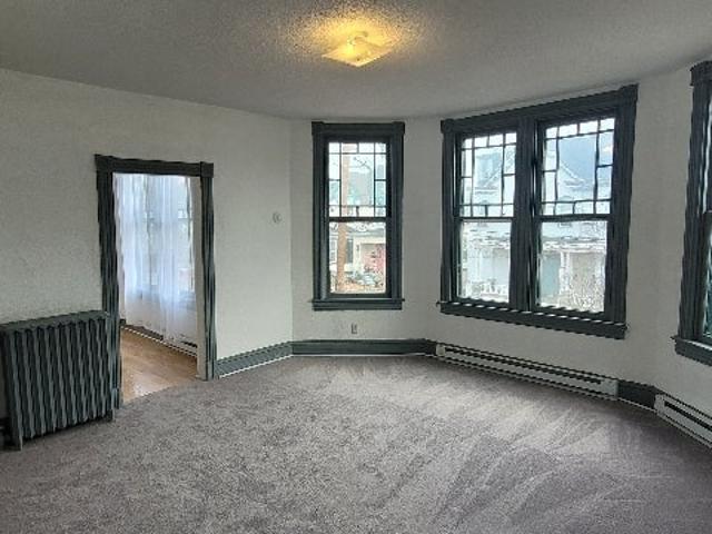 Bright & Spacious Victorian incl most utilities