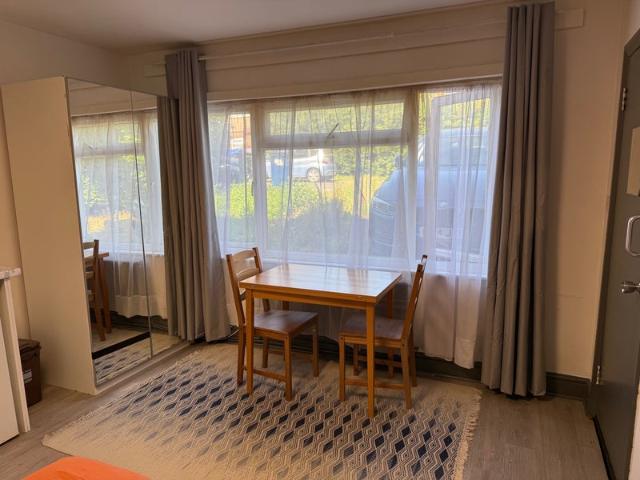 Bright Studio with parking