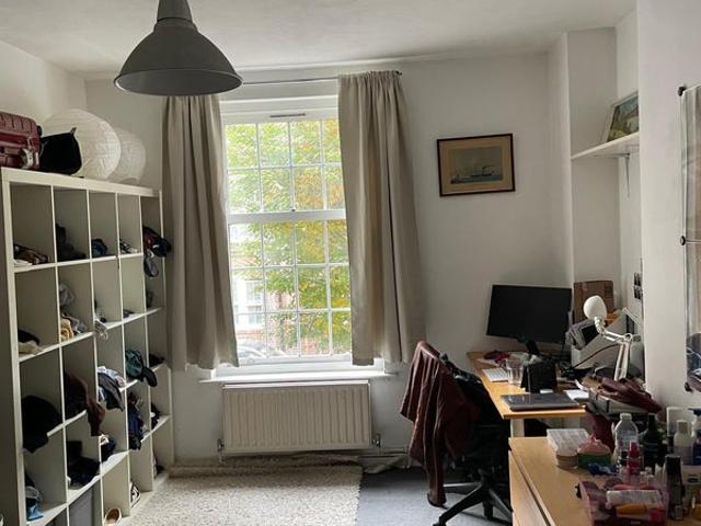 Bright, sunny 2 bedroom flat in zone 1
