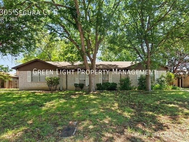 Bright pad in Fort Worth