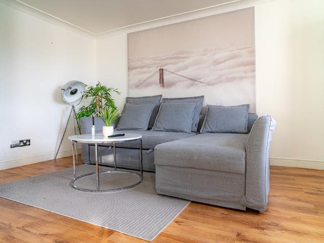 Bright Paddington Flat Near Hyde Park