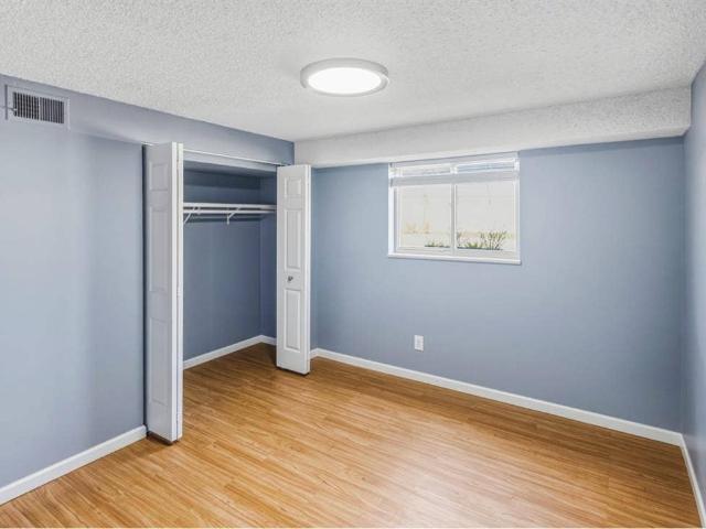 Bright, Quiet Room w/ Private Bath