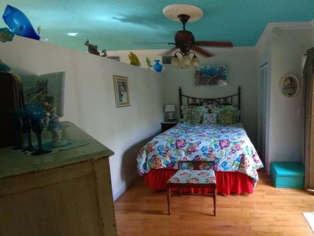 Bright Room for Rent in Quiet Home