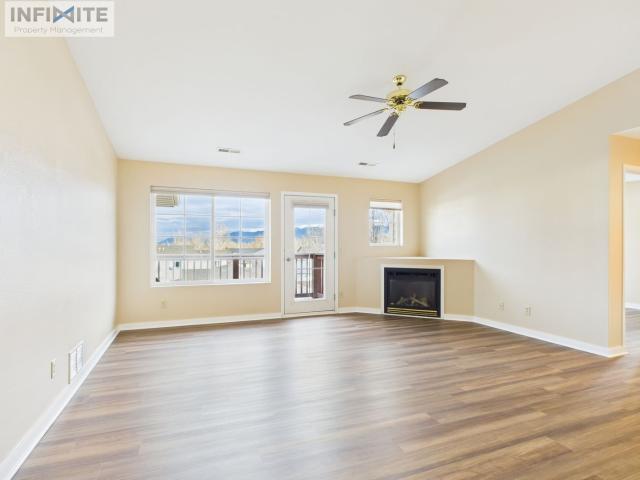 Bright & Updated 2 Bedroom Condo with Mountain Views – Available Now!