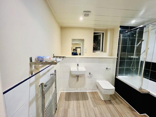 Bright/Modern 2 BR FullyFurnished flat in M16
