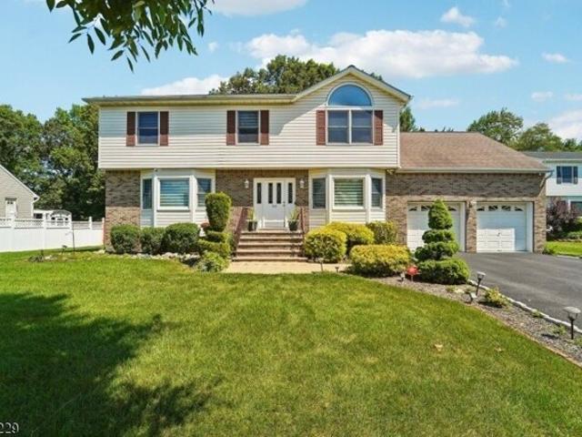 Brighton Ter, Parsippany Troy Hills Township, Home For Sale