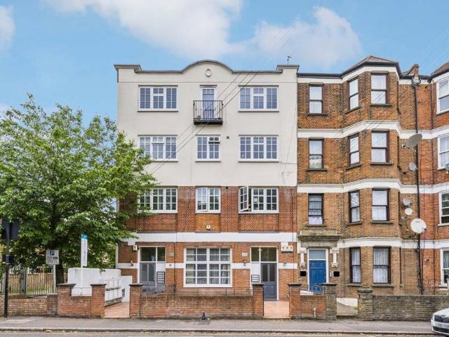 Brighton Terrace, London SW9 2 bed flat to rent £1,850 pcm £427 pw