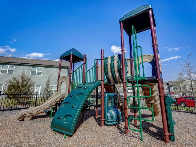 Brighton Townhomes 3 Bedroom Apartment for Rent at 5900 Woodstock Rd, Acworth, GA 30102