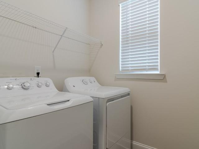 Brighton Townhomes 3 Bedroom Apartment for Rent at 5900 Woodstock Rd, Acworth, GA 30102