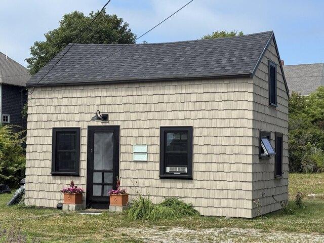 Brighton Ave, Vinalhaven, Home For Sale