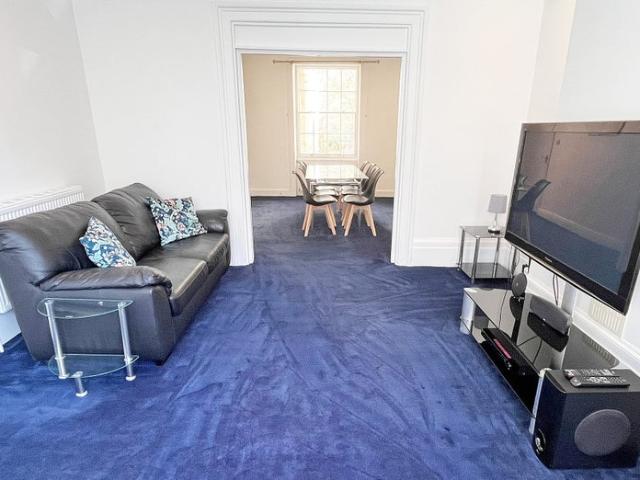 BRIGHTON Beach Villa Summer Time 3 28 Day Stays