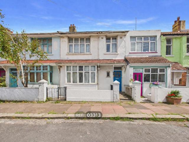 Brighton BN2 4 bed flat to rent £1,895 pcm £437 pw