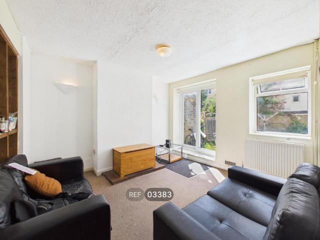 Brighton BN2 4 bed terraced house to rent £2,095 pcm £483 pw