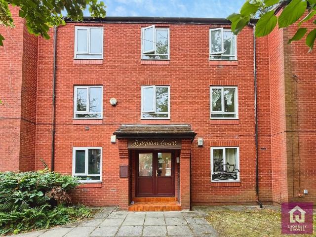 Brighton Grove, Manchester M14, 2 bed flat to rent, £1,100 pcm | PrimeLocation