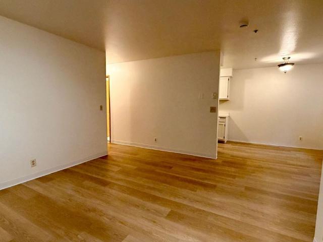 Brighton North Apartments 1 Bedroom Apartment for Rent at 1549 Ne 177th St, Shoreline, WA 98155