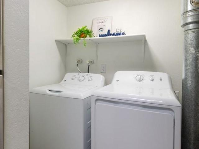 Brighton Place Apartments 2 Bedroom Apartment for Rent at 135 Plumtree Ln, Midvale, UT 84047