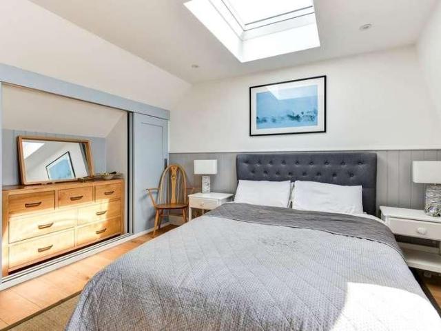 Brighton Road, Lancing, BN15