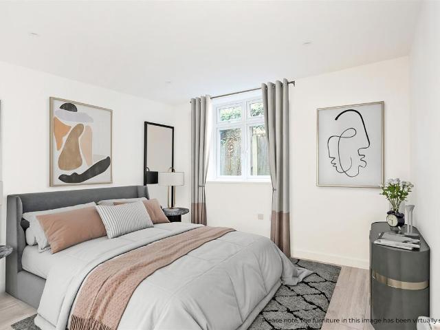 Brighton Road, Purley CR8, 2 bed flat to rent, £1,750 pcm | PrimeLocation