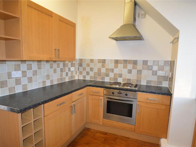 Brighton Road, Purley CR8, Studio to rent, £1,050 pcm | PrimeLocation