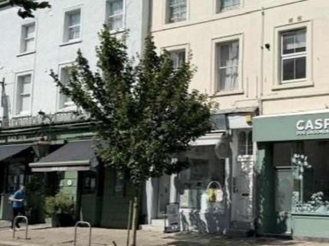 Brighton Road, Surbiton KT6, 1 bed flat to rent, £1,150 pcm | PrimeLocation