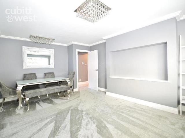 Brighton Road Sutton SM2 2 bed apartment to rent £1,750 pcm £404 pw