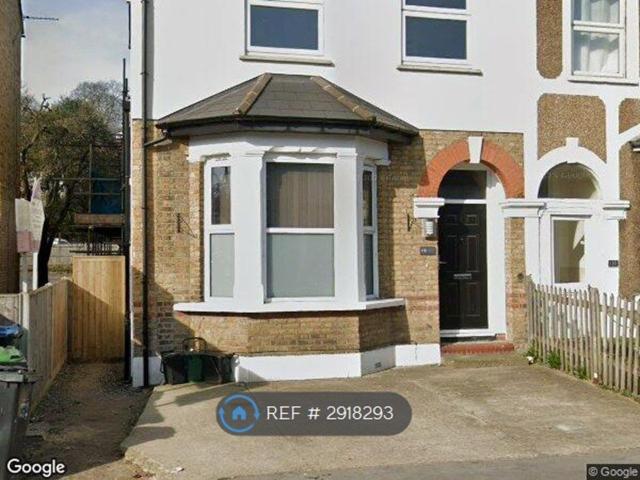 Brighton Road, South Croydon CR2, 3 bed flat to rent, £2,500 pcm | PrimeLocation