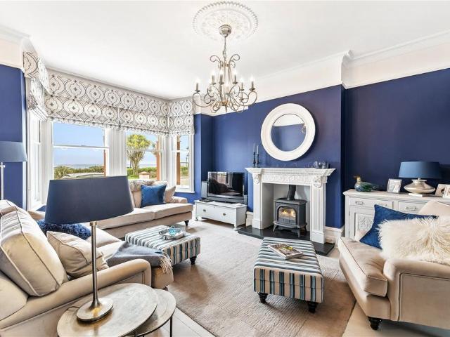 Brighton Road, Worthing, West Sussex. 4 bed terraced house to rent £3,500 pcm £808 pw