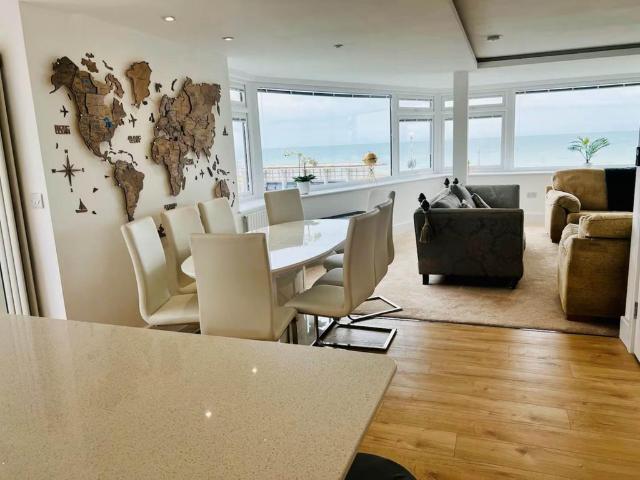 Brighton Road, Worthing 5 bed semi detached house to rent £6,000 pcm £1,385 pw