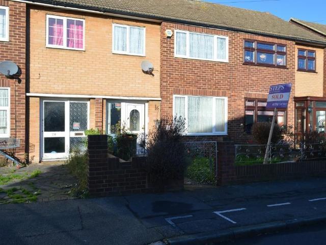 Brights Avenue, Rainham, Essex RM13, 3 bed terraced house to rent, £1,998 pcm | PrimeLocation