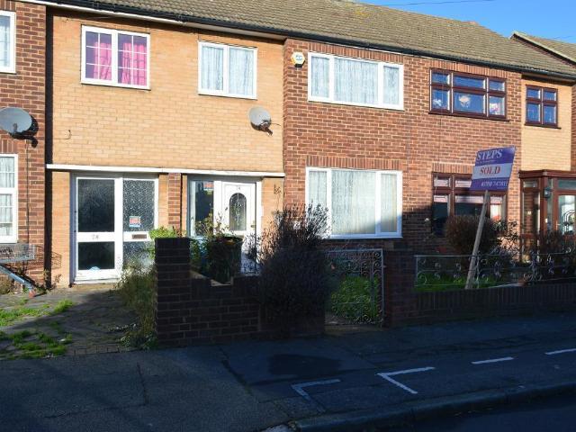 Brights Avenue, Rainham, Essex, RM13 9NW 3 bed terraced house to rent £1,898 pcm £438 pw