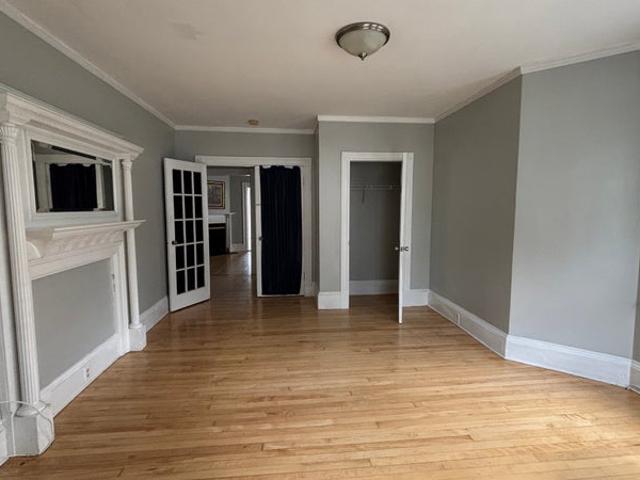 BrightSpacious Room in Quiet Brighton Neighborhoo