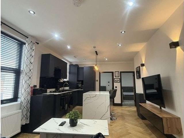 Brigton Grove, Newcastle Upon Tyne NE4, 2 bed flat to rent, £1,200 pcm | PrimeLocation