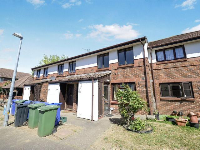 Brimfield Road, Purfleet On Thames, Essex RM19, 1 bed flat to rent, £1,300 pcm | PrimeLocation