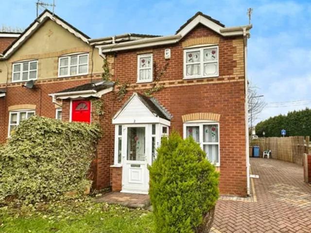 Brindle Heath Road, Pendlebury, M6 6GE, United Kingdom | 2 bed duplex for rent #140397961 | Rentberry
