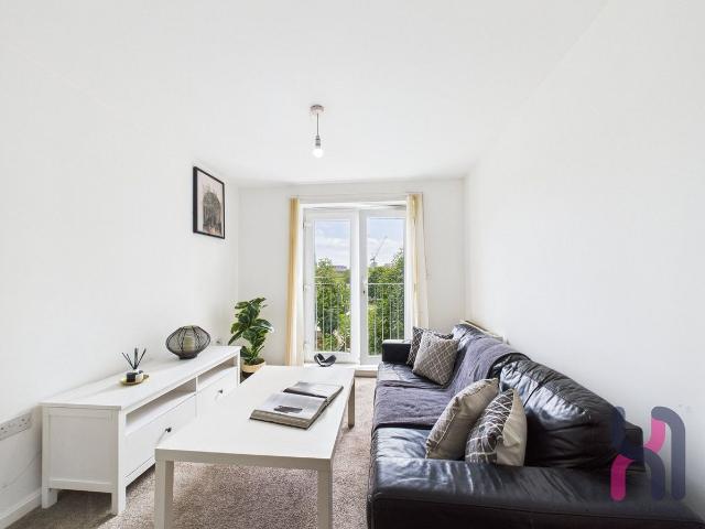 Brindley House, 1 Elmira Way, Salford M5, 2 bed flat to rent, £1,200 pcm | PrimeLocation