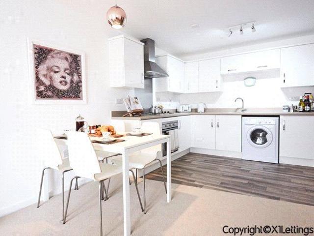 Brindley House, 1 Elmira Way, Salford M5, 2 bed flat to rent, £1,250 pcm | PrimeLocation