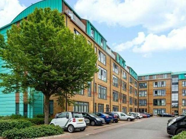 Brindley Place, Uxbridge, 1 Bedroom Flat