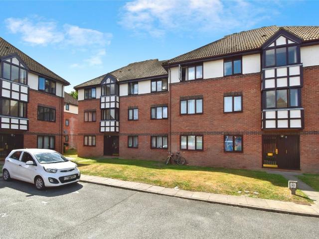 Brinkley Place, Colchester, Essex CO4, 1 bed flat to rent, £895 pcm | PrimeLocation