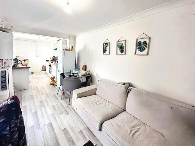 Brintons Road, Hampshire SO14 5 bed house to rent £1,900 pcm £438 pw