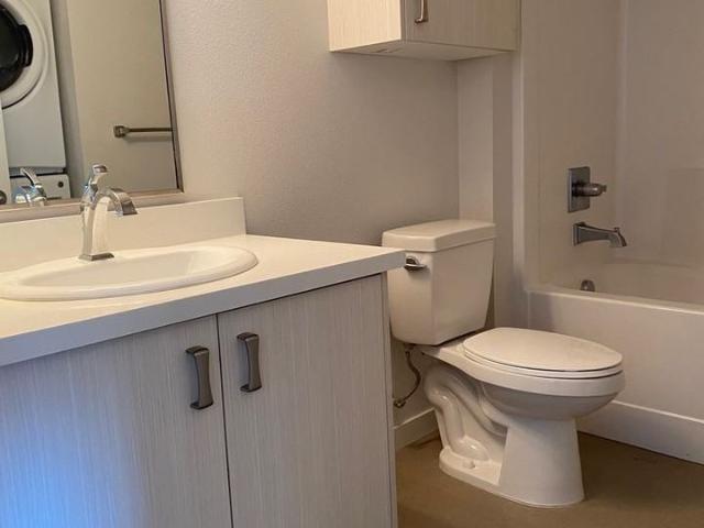 Brio Flats Studio Apartment for Rent at 2405 N Vancouver Ave, Portland, OR 97227 Eliot