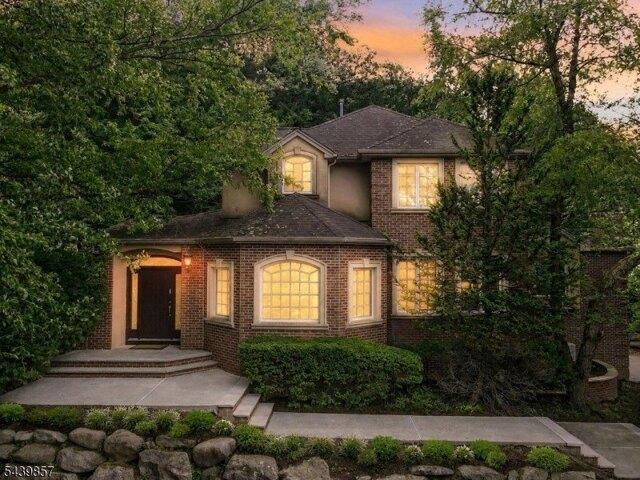 Briscoe Chase, Ringwood, Home For Sale