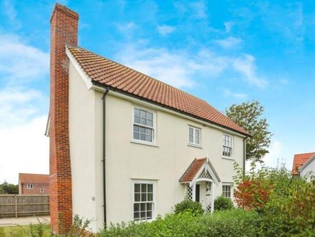 Briscoe Way, Framlingham, 3 Bedroom Detached