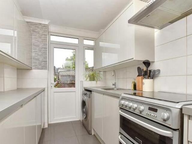 Bristow Road, Beddington, 3 Bedroom Semi detached