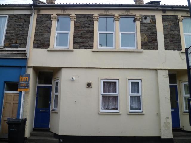Bristol BS5 1 bed flat to rent £1,050 pcm £242 pw