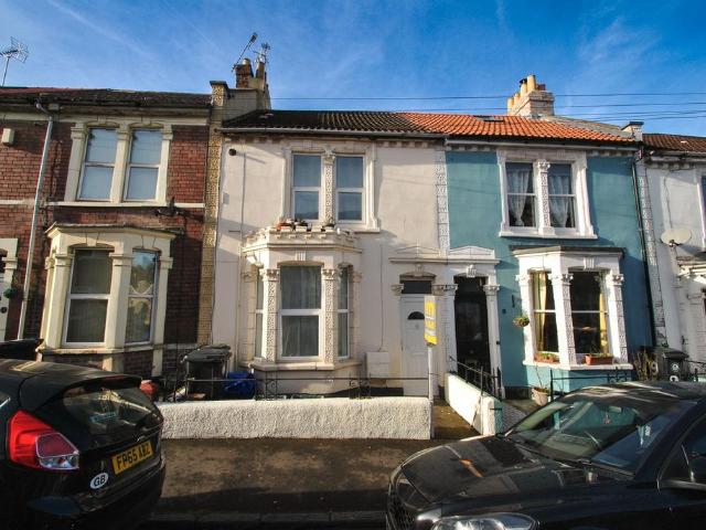 Bristol BS5 2 bed flat to rent £1,195 pcm £276 pw
