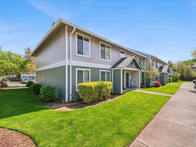 Bristol Court Apartments 2 Bedroom Apartment for Rent at 7678 Se Michael Dr, Milwaukie, OR 97222 Southgate