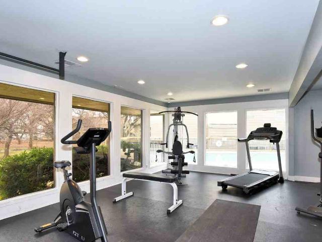 Bristol Park 1 Bedroom Apartment for Rent at 4414 S Garnett Rd, Tulsa, OK 74146