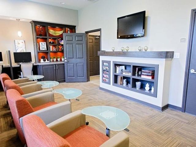 Bristol Place Apartment Homes 2 Bedroom Apartment for Rent at 5960 Siegen Ln, Baton Rouge, LA 70809 70809