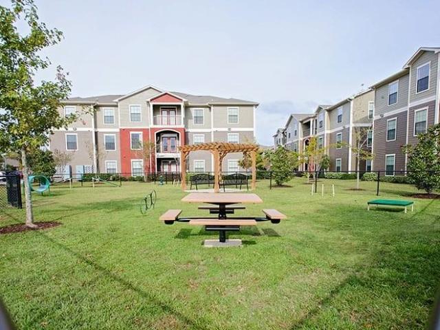Bristol Place Apartment Homes 2 Bedroom Apartment for Rent at 5960 Siegen Ln, Baton Rouge, LA 70809 70809