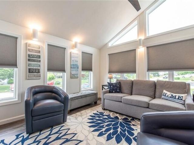 Bristol Rd, Narragansett, Home For Sale